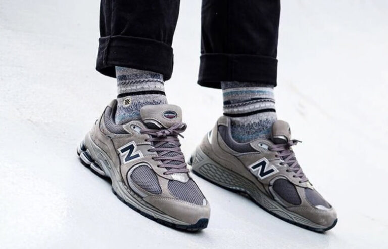 ニューバランス574の全知識！各モデル・サイズ感・人気色・コーデなどを徹底解説 | HAQUMO[ハクモ]