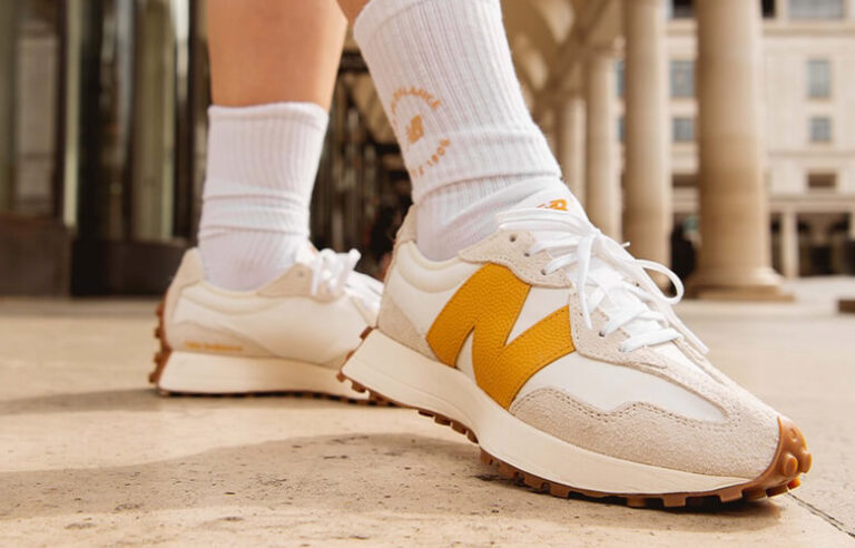 ニューバランス574の全知識！各モデル・サイズ感・人気色・コーデなどを徹底解説 | HAQUMO[ハクモ]